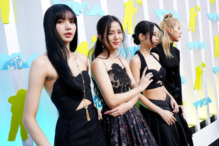 2022 MTV VMAs: Blackpink in Celine, Dior, Chanel and Saint Laurent ...