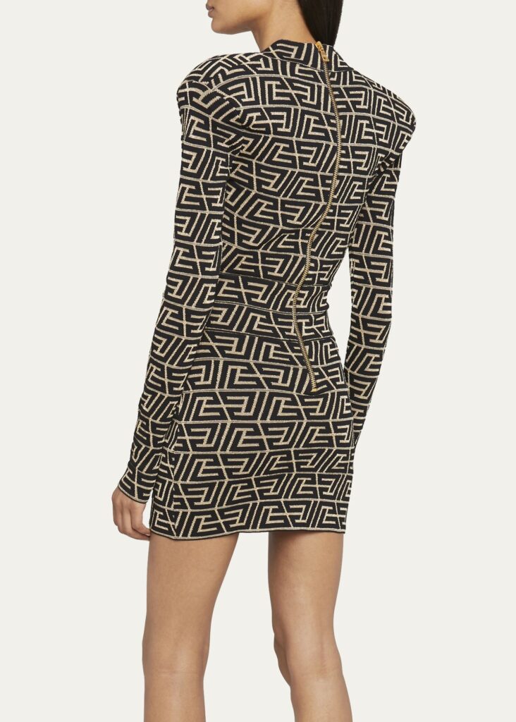 SCHMIGADOON! Star Cecily Strong in Balmain on THE TONIGHT SHOW STARRING ...