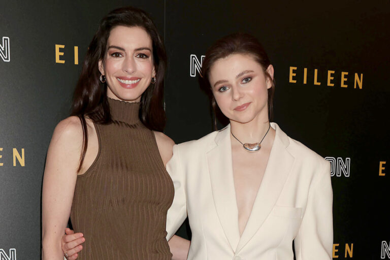 Anne Hathaway and Thomasin McKenzie at the EILEEN New York Special ...