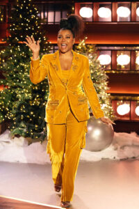 THE COLOR PURPLE Star Taraji P. Henson in Patbo on THE KELLY CLARKSON ...