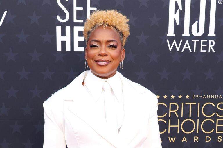 Critics’ Choice Awards 2024: JUSTIFIED: CITY PRIMEVAL Star Aunjanue ...