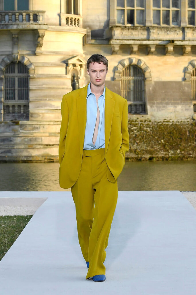 Critics' Choice Awards 2024: RUSTIN Star Colman Domingo in Valentino ...