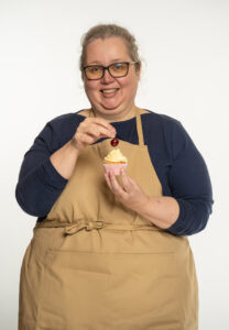 THE GREAT BRITISH BAKING SHOW Collection 12 | Official Trailer and ...