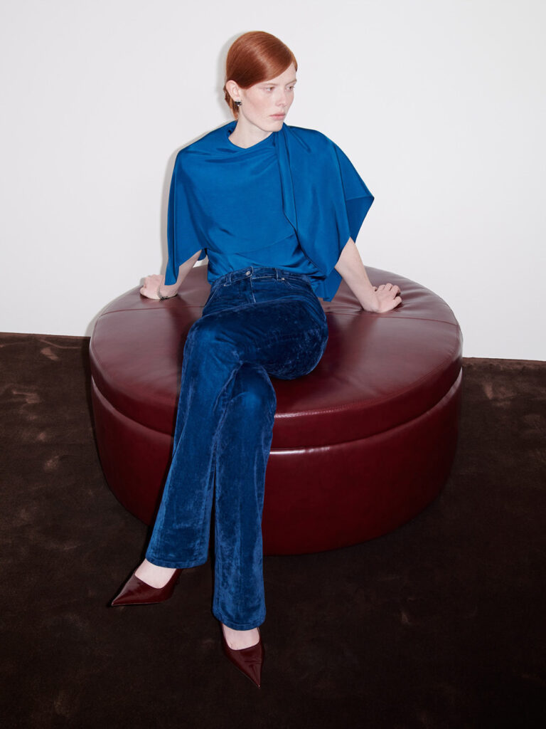 THE OUTRUN Star Saoirse Ronan in Ferragamo at 92NY Talks Event - Tom ...