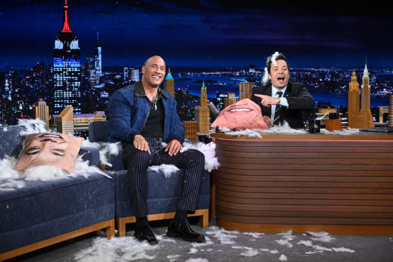 RED ONE Star Dwayne Johnson on THE TONIGHT SHOW STARRING JIMMY FALLON ...
