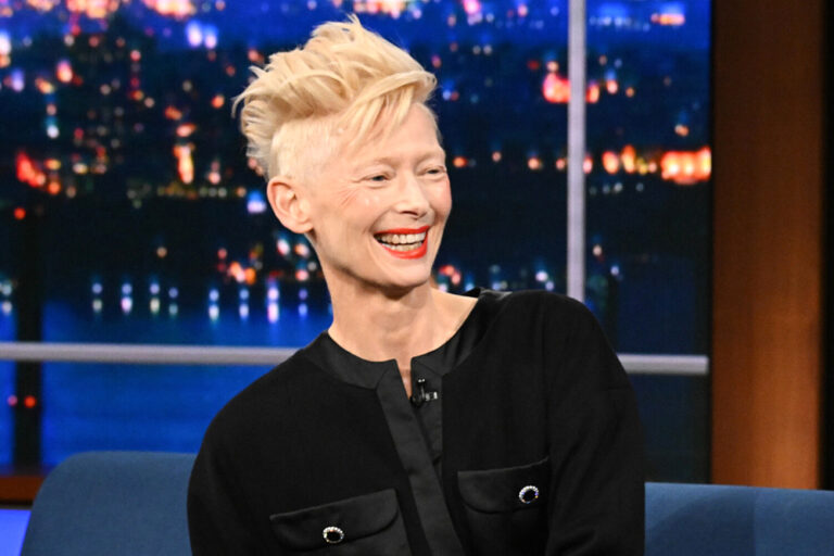 THE ROOM NEXT DOOR Star Tilda Swinton in Chanel Couture on THE LATE ...