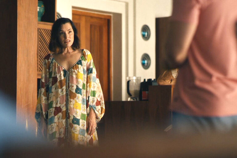 The Wardrobe Department: Parker Posey’s Victoria Ratliff Wears Alémais ...