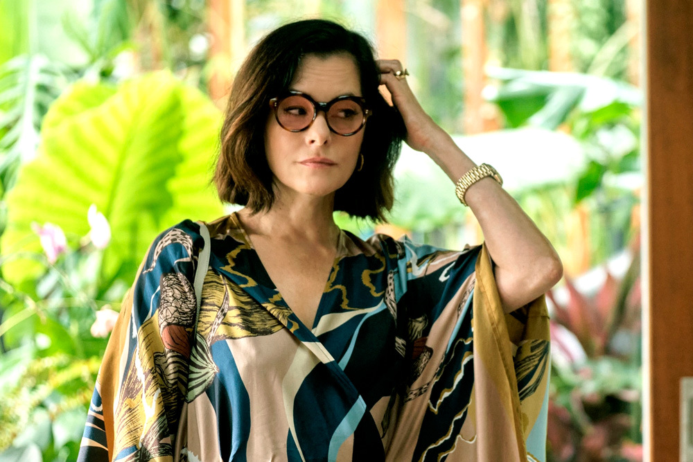The Wardrobe Department: Parker Posey’s Victoria Ratliff Wears Jim Thompson on THE WHITE LOTUS ...