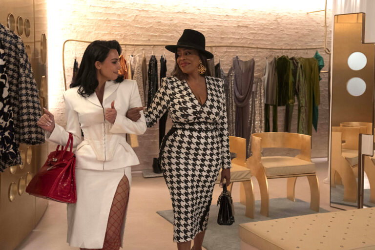 ALL'S FAIR Starring Kim Kardashian, Naomi Watts, Niecy Nash-Betts ...