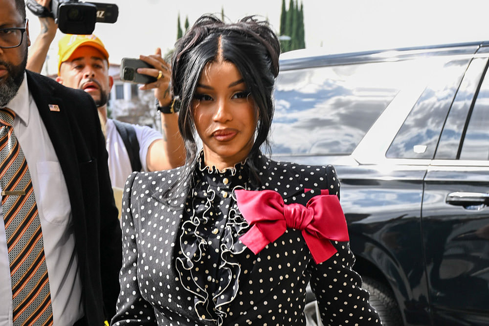 Cardi B Arrives at Court in Los Angeles in Valentino - Tom + Lorenzo