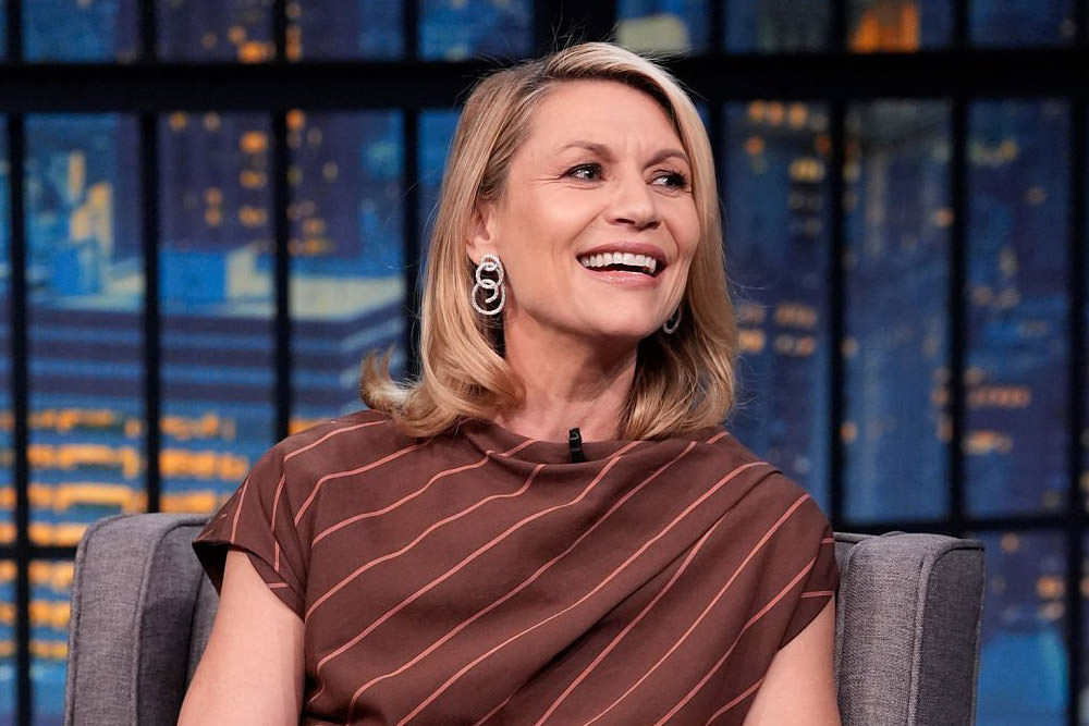 THE BEAST IN ME Star Claire Danes on LATE NIGHT WITH SETH MEYERS - Tom ...