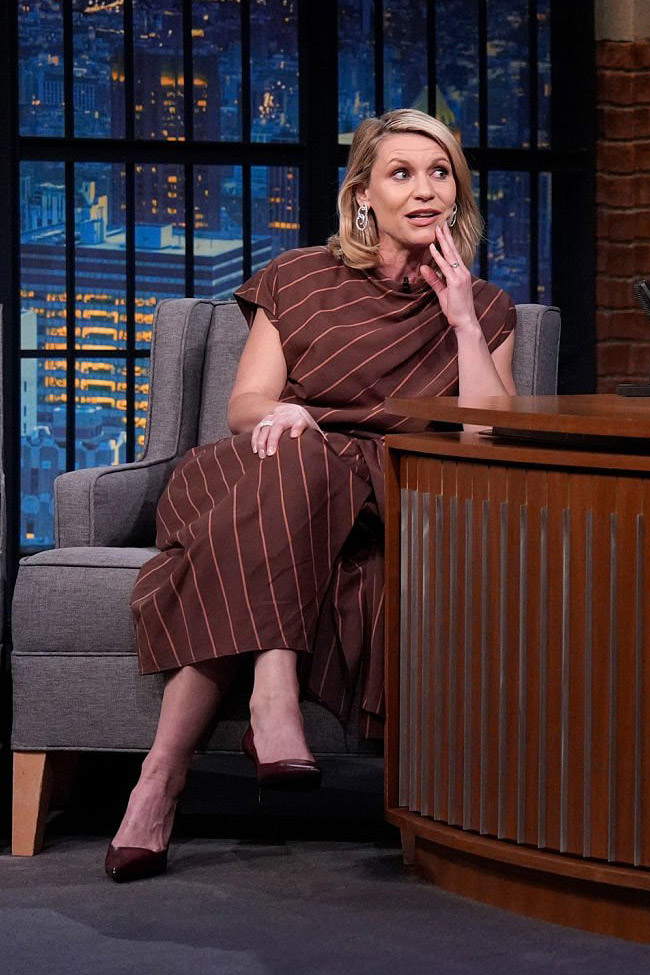 THE BEAST IN ME Star Claire Danes on LATE NIGHT WITH SETH MEYERS - Tom ...