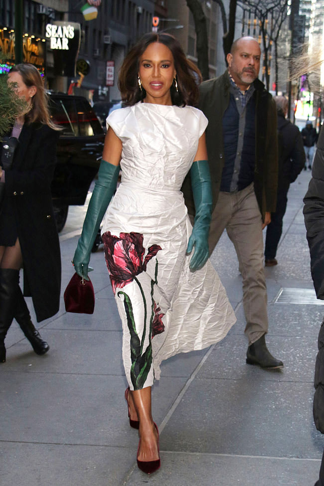 WAKE UP DEAD MAN: A KNIVES OUT MYSTERY Star Kerry Washington in Erdem at THE TODAY SHOW Studios ...