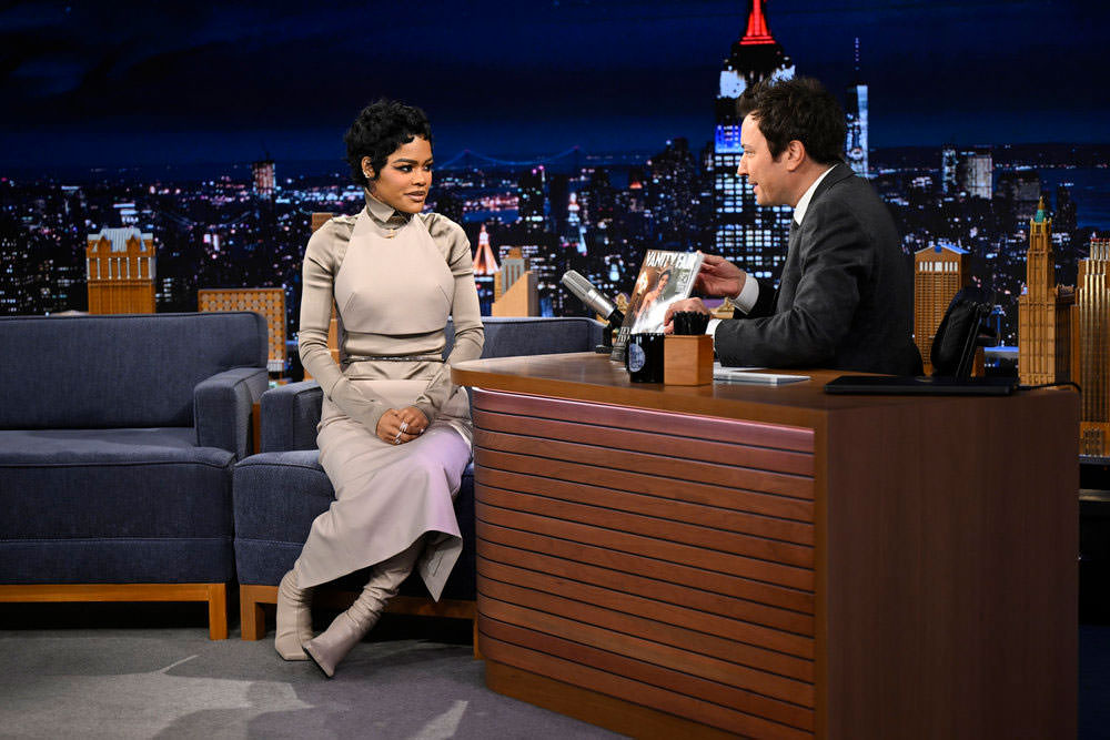 ONE BATTLE AFTER ANOTHER Star Teyana Taylor in Mugler on THE TONIGHT ...