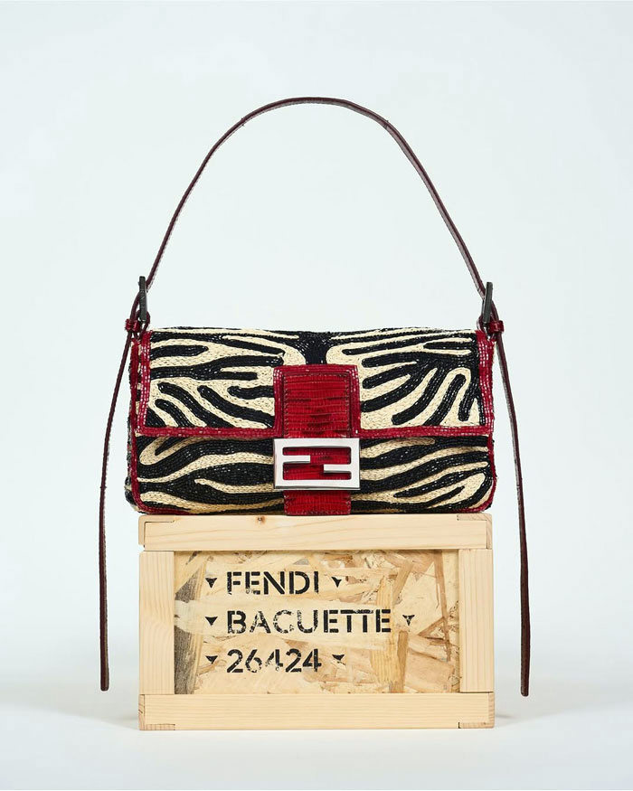 Sarah-Jessica-Parker-Fendi-Baguette-Ad-Campiagn-Style-Fashion-Bags ...