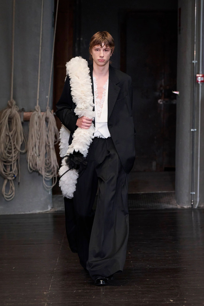 Simone-Rocha-Spring-2027-Menswear-Collection-Runway-Style-Fashion-TLO ...